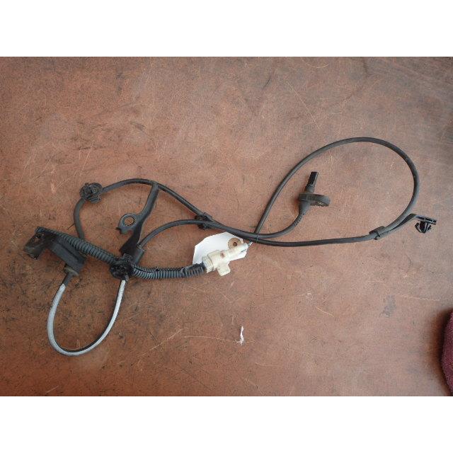 ラクティス DBA-NCP100 ABSセンサー G 1NZ-FE 1E7 左フロント 208380 : used-part-factory ...