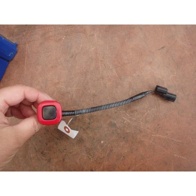 ライフ DBA-JB5 その他 スイッチ F P07A R513 右フロントドアプッシュ式ボタン 211195 : used-part ...