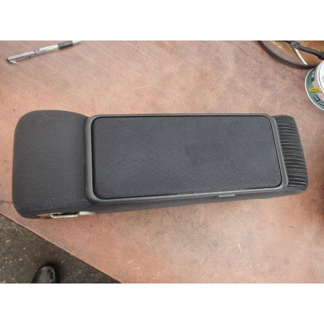 タント DBA-L375S アームレスト G KF-VE S28 211609 :000021160970460:used-part ...