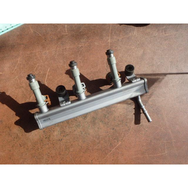 パッソ DBA-KGC30 インジェクター X 1KR-FE S28 23250-40040 215293 : used-part ...