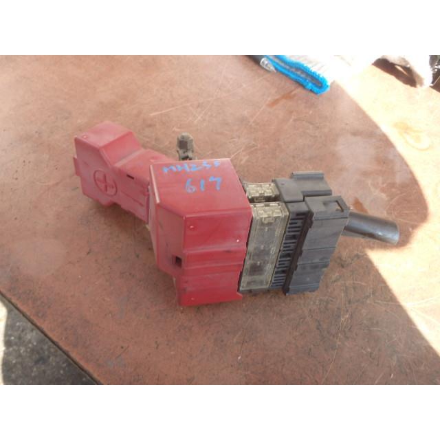 ワゴンR ワゴンR DBA-MH23S ヒューズボックス FX-Sリミテッド K6A ZJ3 バッテリープラス端子/バッテリーターミナル/ノンターボ/MJ23S 216815 : used ...