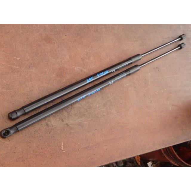 MRワゴン DBA-MF33S バックドアダンパー ECO-L R06A ZSF 81850-50M00 左右セット 219306 : ...