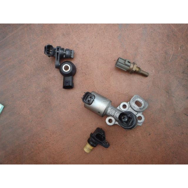 プレマシー DBA-CWFFW その他 E/G部品 PE-VPS 28W 179700-0220 PE0118230 カムシャフトセンサー ...