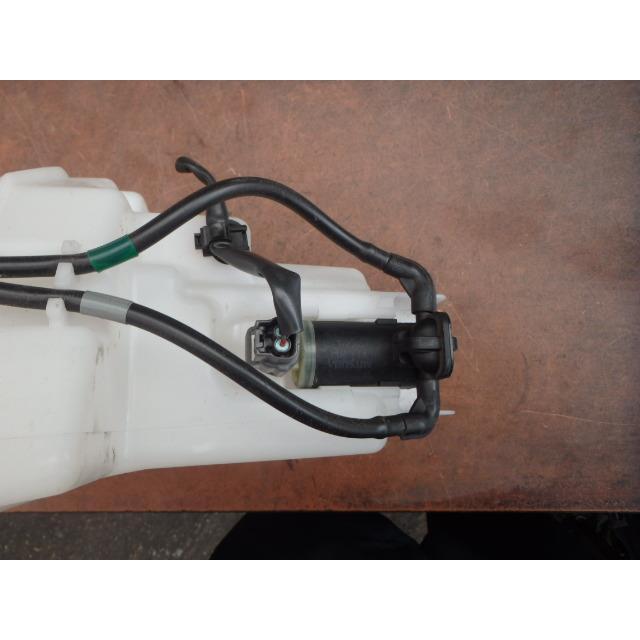 MAZDA2 6BA-DJLFS ウォッシャータンク P5-VPS 42M D09W-67-481A 223716 : used-part-factory - 通販 - Yahoo!ショッピング