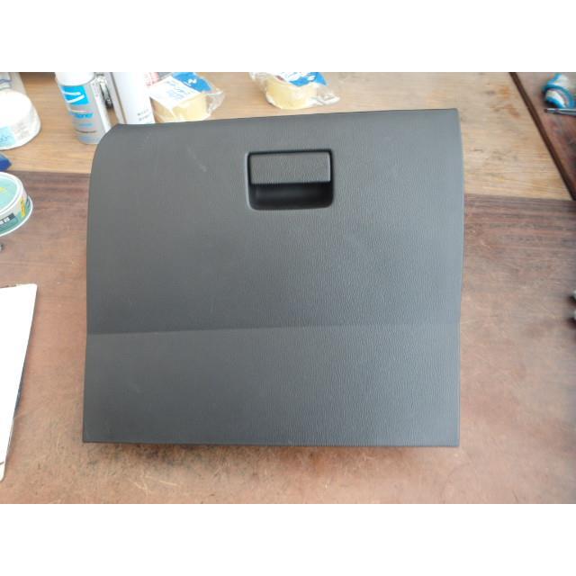 MAZDA2 6BA-DJLFS グローブBOX P5-VPS 42M D09W-64161 223740 : used-part-factory - 通販 - Yahoo!ショッピング