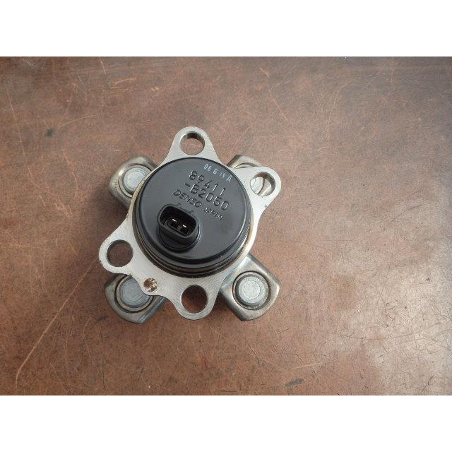 ムーヴ DBA-L175S Rハブ L KF-VE 89411-B2050 42410-B2040 交換歴有/右使用 225540 : used-part-factory - 通販 ...