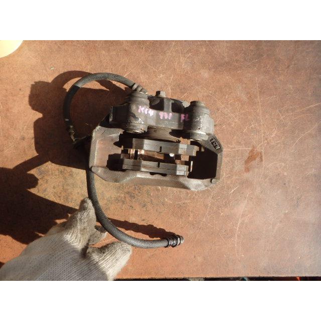 サンバー V-KS4 右Fキャリパー JA三方開 4WD EN07 054 26200TA001 フロント右 228313 : 000022831344330 : used-part ...