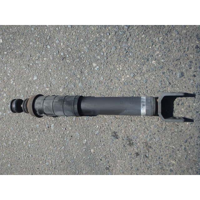 エルグランド CBA-ME51 左Rショックアブソーバー VQ25DE QX1 KYB 56210-WL90B E6210-WL90B 232501 : used-part-factory ...