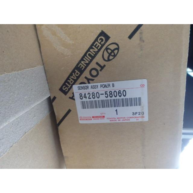 ヴェルファイア DBA-AGH30W その他 電装部品 2.5X サイドリフトアップ 7人 2AR-FE 84280-58060 エレクトロセンサー/バックドアセンサー/新品未使用品 ...