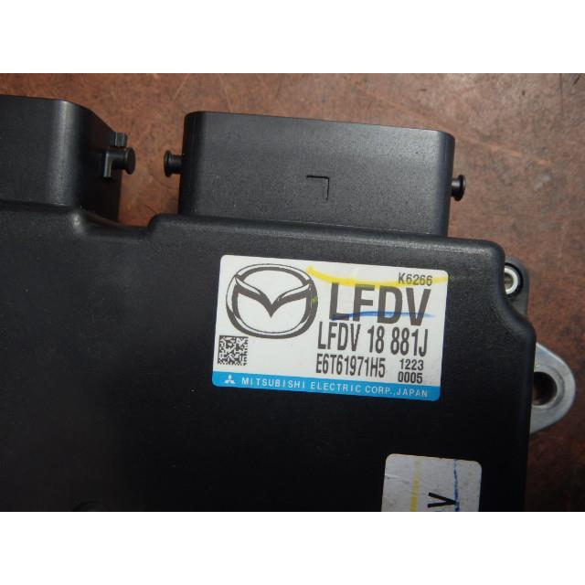 プレマシー DBA-CWEFW エンジンコンピューター 2000 LF-VDS 32V 赤 LFDV-18-881P 169435 ...