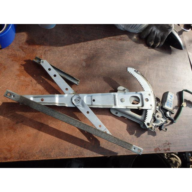 プレオ TA-RA1 右Fドアレギュレータ・モーター 660 RS EN07-DEZ 821 銀 61188KE001 174408 : 001588597913120 : used-part ...