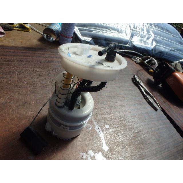 BMW ミニ ABA-ME14 フューエルポンプ 1400 MINI ONE N12B14A 赤 04 243 07 0047 176305 ...