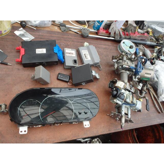 ムーヴ DBA-L175S その他 電装部品 CTMX KF-VE メーター、ステアリングシャフト、カギ、エンジンCPU、CVTCPU 182094 : used-part-factory ...