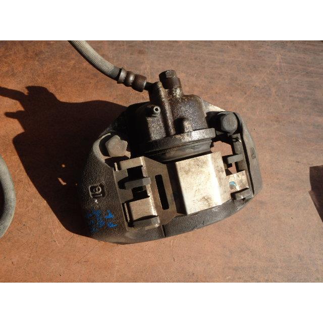 サンバー V-KS4 左Fキャリパー 660 STD EN07-S 26200TA013 184407 : used-part-factory - 通販 - Yahoo!ショッピング