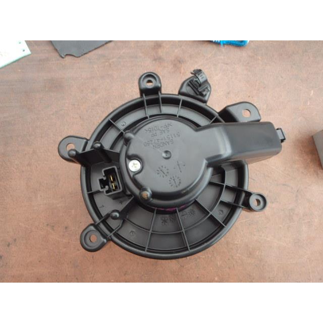 ハスラー DBA-MR31S ヒーターブロアモーター X-T R06A-DET 51151-49440 51151-47280 188020 ...