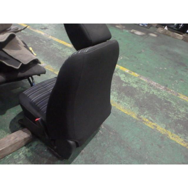 デミオ DBA-DE3FS ドライバーシート 1300 ZJ-VE 38P グレー 190648 : used-part-factory ...