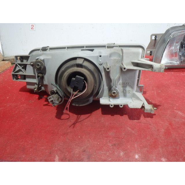 リベロ R-CB2V ヘッドライト右 RH G 4G15-S 白 001-7025 MB907210 192767 : used-part-factory - 通販 - Yahoo!ショッピング