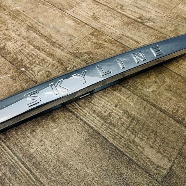 日産 スカイライン リアフィニッシャー 84810 4GA0B 純正 カーパーツ NISSAN 【中古】/512677 : urica八潮店 - 通販 - Yahoo!ショッピング