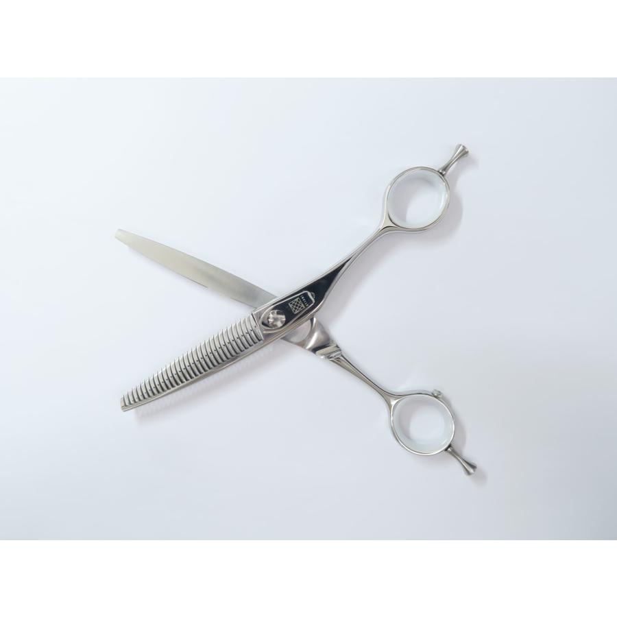 Sランク【UTSUMI ウツミ 内海】 AT30セニング 美容師・理容師 6インチ 右利き 中古:H-5013 : 中古シザー買取販売専門店Kittemi - 通販 - Yahoo!ショッピング