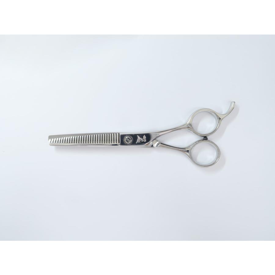 Cランク【菊王冠 KIKU-OHKAN】 Wing 30-Tセニング 美容師・理容師 5.8インチ 右利き 中古:H-4783 : rc-itn9767n404g-uluf : 中古シザー買取 ...