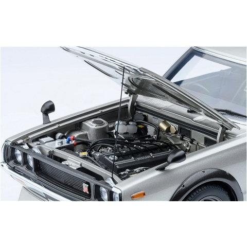 日産（NISSAN） ニッサン スカイライン 2000GT-R (KPGC110) チューンド・バージョン シルバー （1/18 オートアート ...