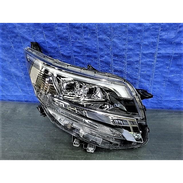 3599 エスクァイア 80 後期 右ライト LED 28-244 81110-28G90 ZRR80G ZWR80G レンズ美品 : V TRUST - 通販 - Yahoo!ショッピング