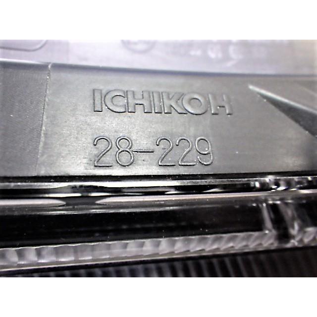 3548 ヴォクシー 80 前期 右ライト LED 28-229 81110-28D20 ZRR80G ZRR80W ハイブリッド ZWR80G ZWR80W レンズ美品 ...