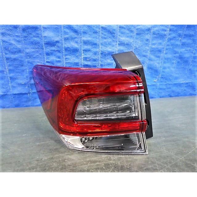 S523 インプレッサ スポーツ GT2 GT3 GT6 GT7 後期 左テール FBM924-21 84201-FL110 美品 : V ...
