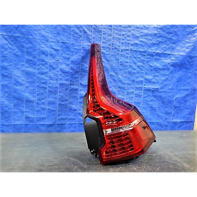 C218 ボルボ XC60 UD UB V426 右テール LED 32228915 点灯OK 美品 : V TRUST - 通販 ...