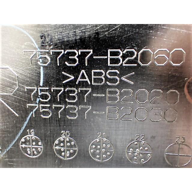 G033 タントカスタム LA650S LA660S 右フロントドアパネル ガーニッシュ 75737-B2060 75737-B2020 ...