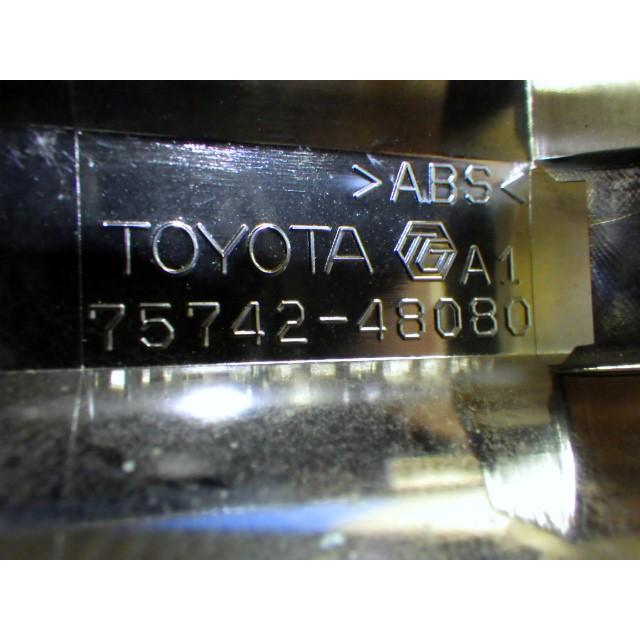 L082 ハリアー 60 前期 左 リアドア モール ガーニッシュ 75742-48080 ZSU60W ZSU65W AVU65W : V ...