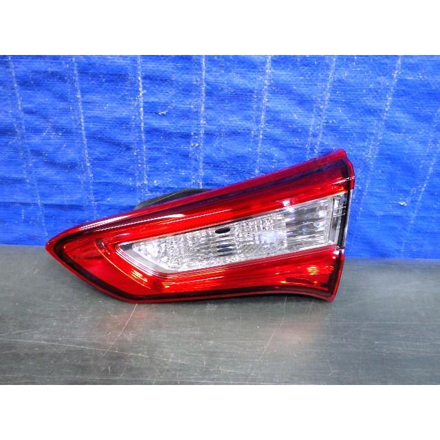 A084 ヴィッツ NSP130 KSP130 NHP130 後期 右テール 内 52-307 美品 : v202401151243 : V ...