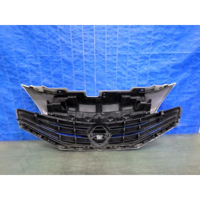 G112 ノート E12 前期 グリル 62310 3VA0A 62312 3VA0A : V TRUST - 通販 - Yahoo!ショッピング