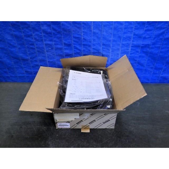 K281 ハイエース 200 マッドガード 1台分 08414-26100 純正品 未使用品 美品 : V TRUST - 通販 ...