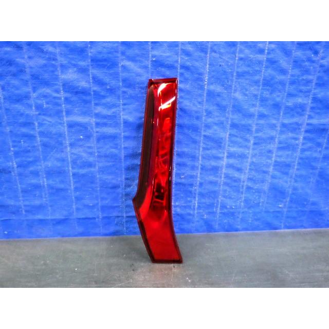 S558 フィット GK3 GK4 GK5 前期 左テール 上 W1693 美品 : V TRUST - 通販 - Yahoo!ショッピング