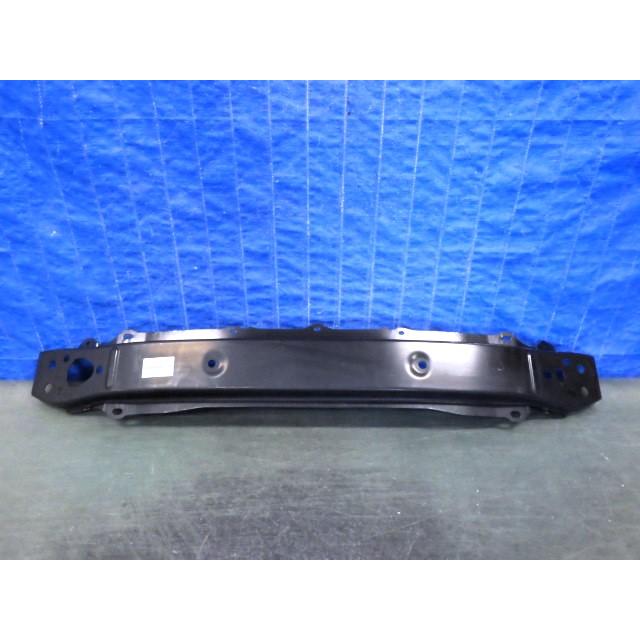 H019 アクア NHP10 フロントホースメント ヴィッツ 130 アクシオ 161 ラクティス 120 ポルテ 141 スペイド ...