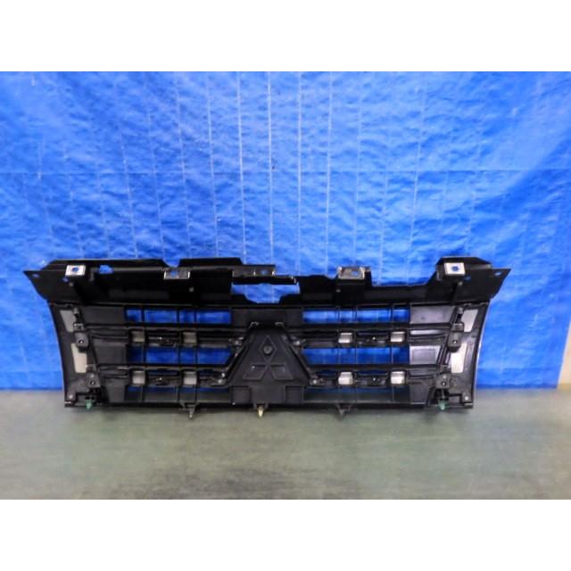 L119 パジェロ V83W V87W V88W V93W V97W V98W 中期 グリル 7450A777 : V TRUST - 通販 - Yahoo!ショッピング