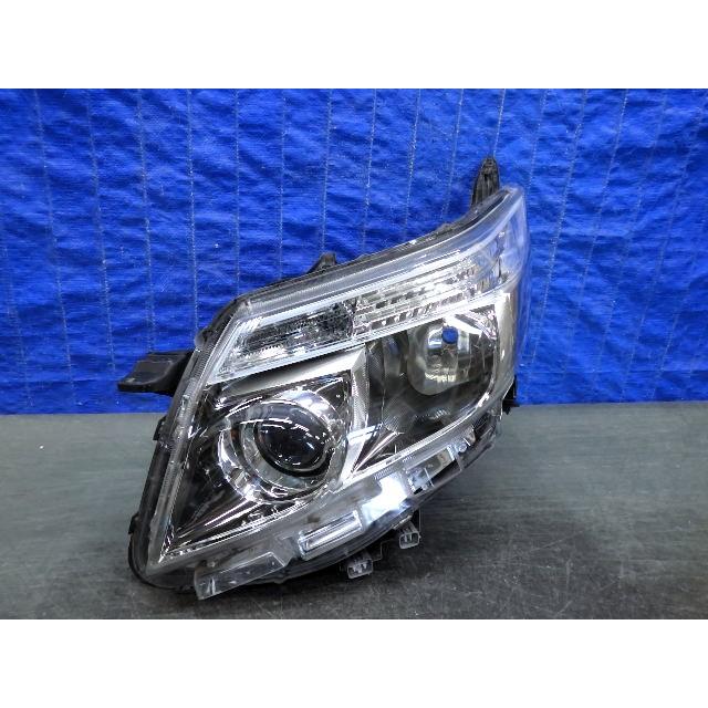 2544 ノア ZRR80W ZWR80W 前期 Si 左ライト LED 28-227 81150-28D20 E エスクァイア 良品 : v202412031729 : V TRUST ...