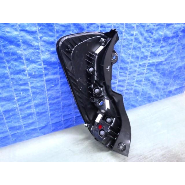 S225 アクア MXPK10 MXPK11 MXPK15 MXPK16 右テール 52-337 P 良品 : V TRUST - 通販 ...