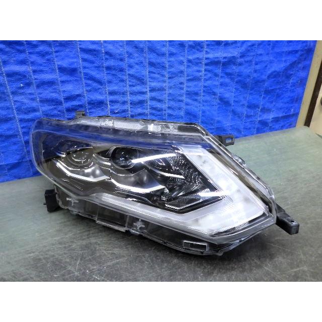 1552 エクストレイル T32 後期 右ライト LED 100-23746 W レンズ美品 : V TRUST - 通販 - Yahoo ...