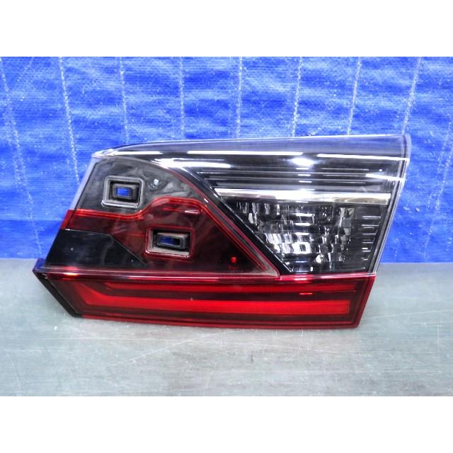 K629 シャトル GK8 GK9 後期 右テール 内 W4846 ハイブリッド GP7 GP8 美品 : V TRUST - 通販 ...