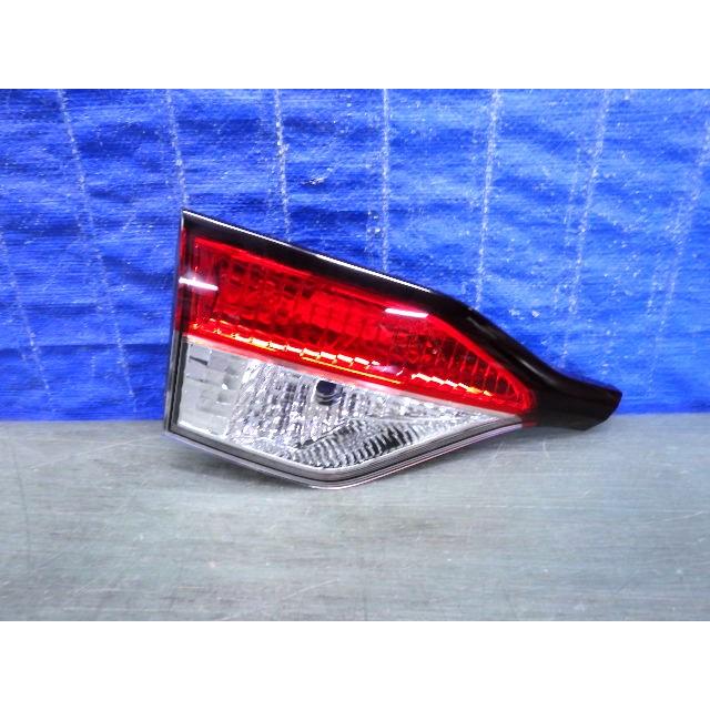 S870 カローラ NRE210 ZRE212 ZWE211 ZWE214 左テール 内 12-638 美品 : V TRUST - 通販 ...