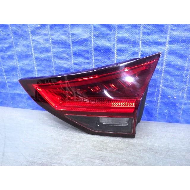 K013 エクストレイル T33 右テール 内 LED 226-23789 美品 : V TRUST - 通販 - Yahoo!ショッピング