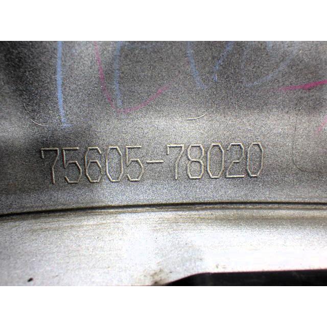 K639 レクサス NX AGZ10 AYZ10 右 リア フェンダー アーチモール 75807-78010 75605-78020 : V TRUST - 通販 - Yahoo!ショッピング