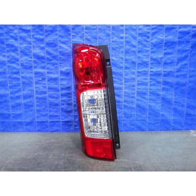 K999 NV350 キャラバン E26 前期 左テール T008 美品 : V TRUST - 通販 - Yahoo!ショッピング
