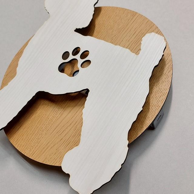 【人感センサー・ウォールライト】名入れ・文字入れ はみ出しワンちゃん トイプードル 白 おしゃれ 職人が作る日本製 プレゼント 贈り物 : VANIVOヤフー店 - 通販 - Yahoo!ショッピング