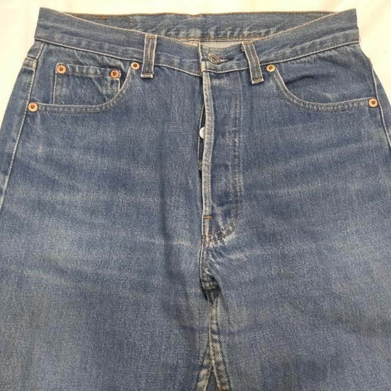 LEVI'S 501 MADE IN USA 90'S パッチ表記W30トップボタン裏555 濃紺、生地厚め : いちさん堂 ヤフー店 - 通販 - Yahoo!ショッピング