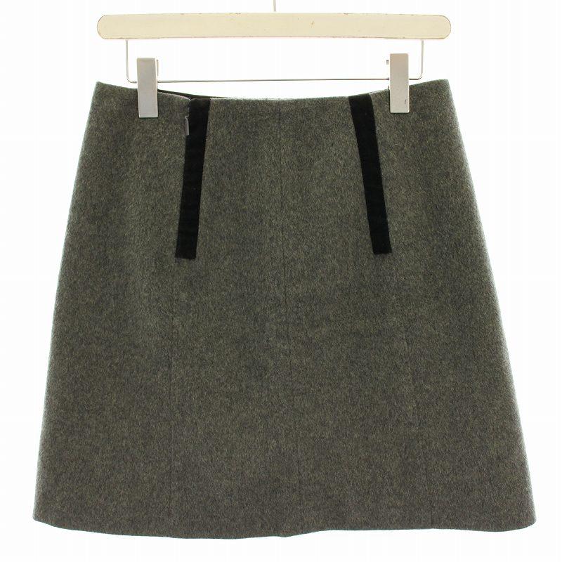 GUCCI（グッチ） スカート ミニ フレア 台形 ウール ロゴボタン