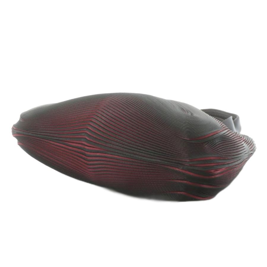 ISSEY MIYAKE（イッセイミヤケ） ISSEY MIYAKE 3Dスチーム プリーツ