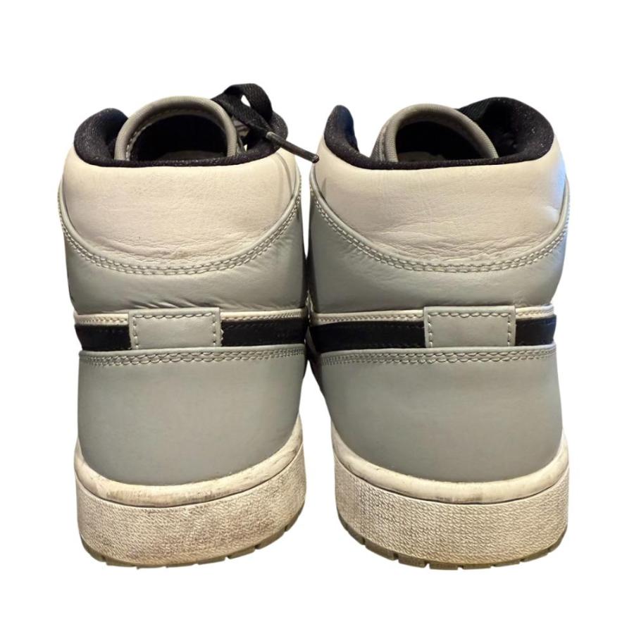 NIKE（ナイキ） NIKE Air Jordan 1 Mid "Light Smoke エアジョーダン1 スニーカー 26.5 グレー ...